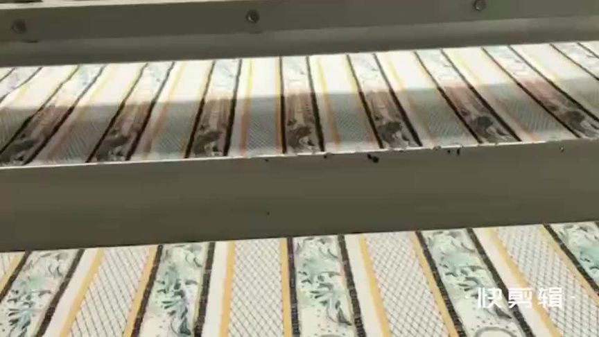 招聘平面设计师工作内容:布料印花图片设计1.熟练使用平面软件CDR....