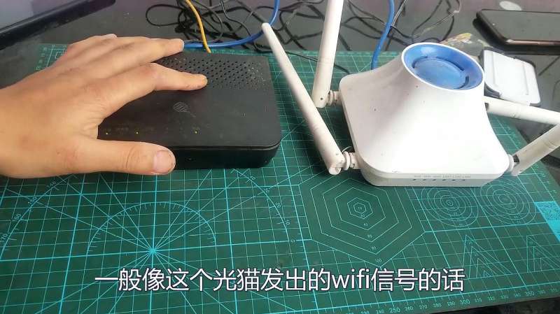 不想使用光猫的wifi功能?教你怎样关闭,原来开关就隐藏在这里