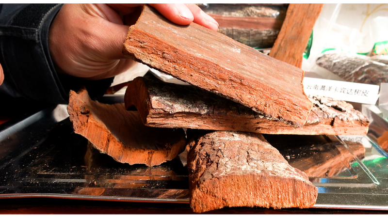 云南满泽卡宾达树皮,非洲安哥拉产地,比较厚的一种