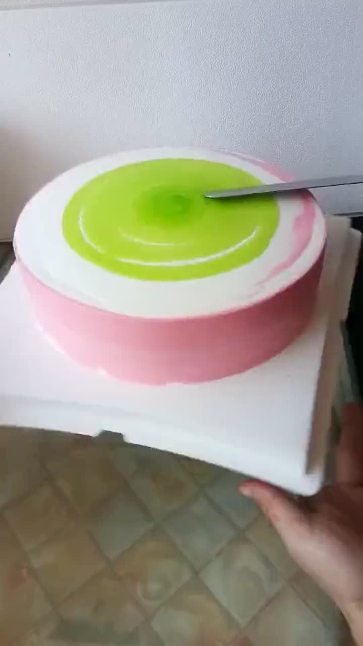 顾客说,就要水果多,蛋糕已塌陷!你喜欢什么类型蛋糕,...