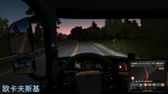 欧洲卡车模拟2:超个车差点把车都超翻了