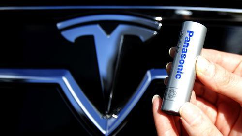 售价百万级的特斯拉,却使用廉价的18650电池,这是为什么?