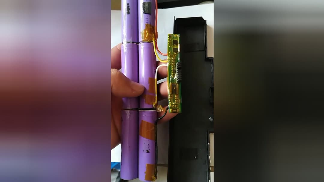 笔记本电池可以这样维修。