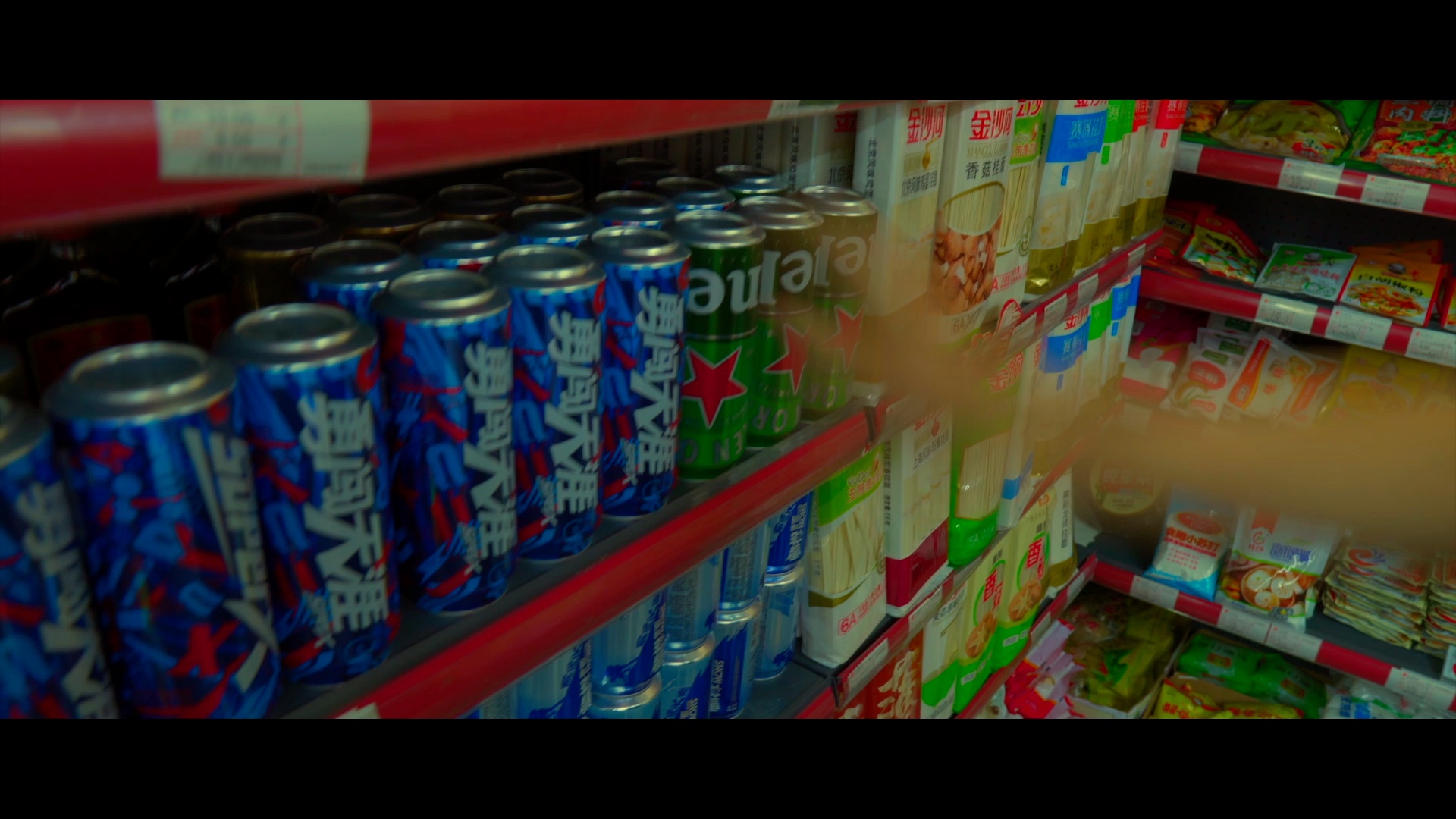 ...王家卫风格的短片,设备索尼A6600 适马16 1.4镜头 智云微毕S 稳定器