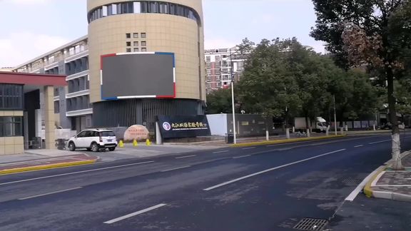 #九江教育那些事# 开发区原鹤问湖分校,现已改成双语实验学校