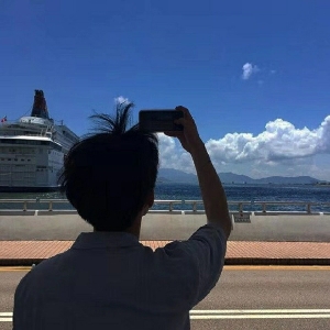 支小七 