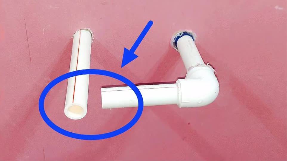 热熔水管碰到死角怎么办?教你个好方法,10秒接好,完全不用热熔
