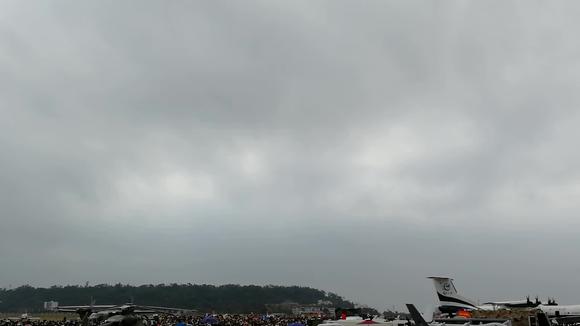 2018年珠海航展-八一飞行表演队通场