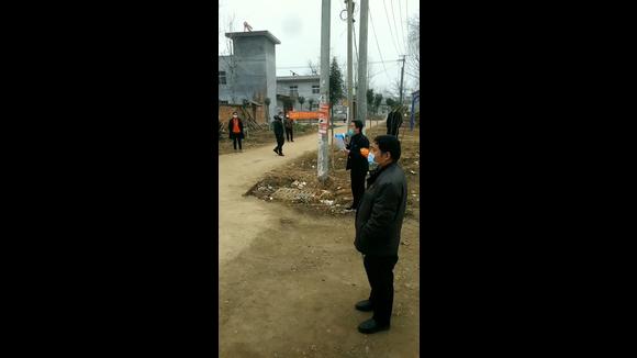 夏营村党支部村委会书记到各组宣传新冠状病毒严重性的事实真相