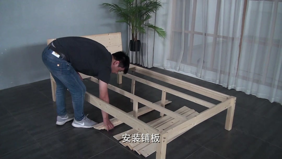 单层实木床安装视频
