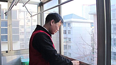 11.铝合金窗密封条更换