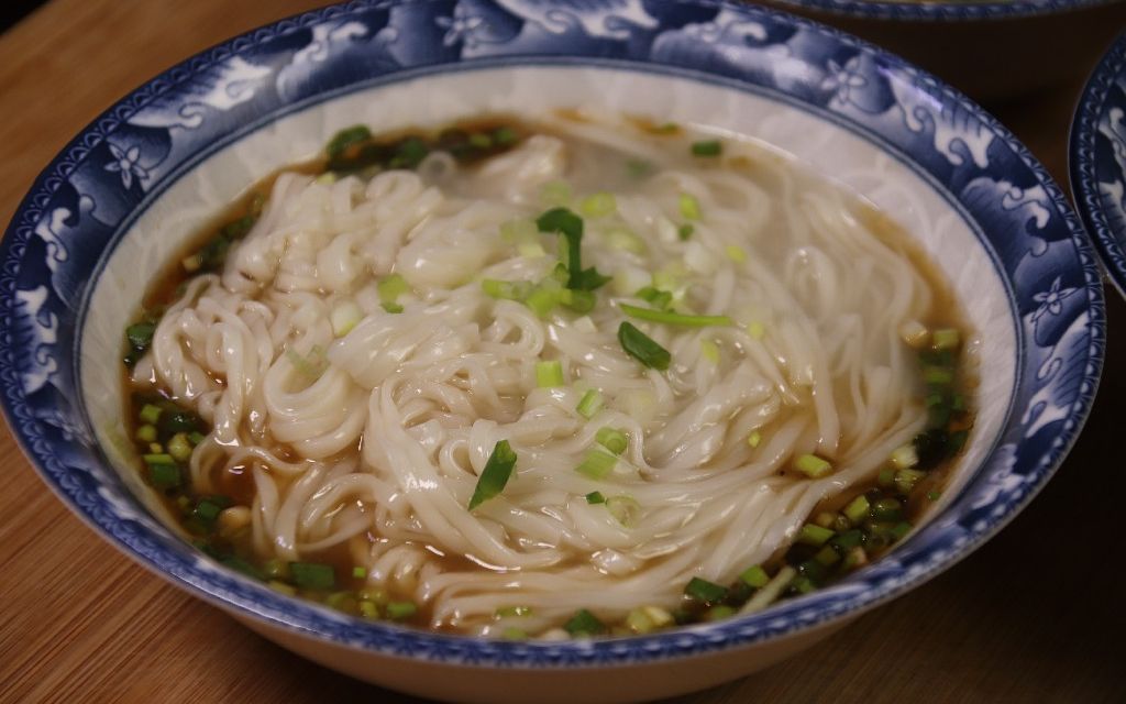 面条怎么做才好吃?教你秘制新做法,葱香美味,做法超级简单