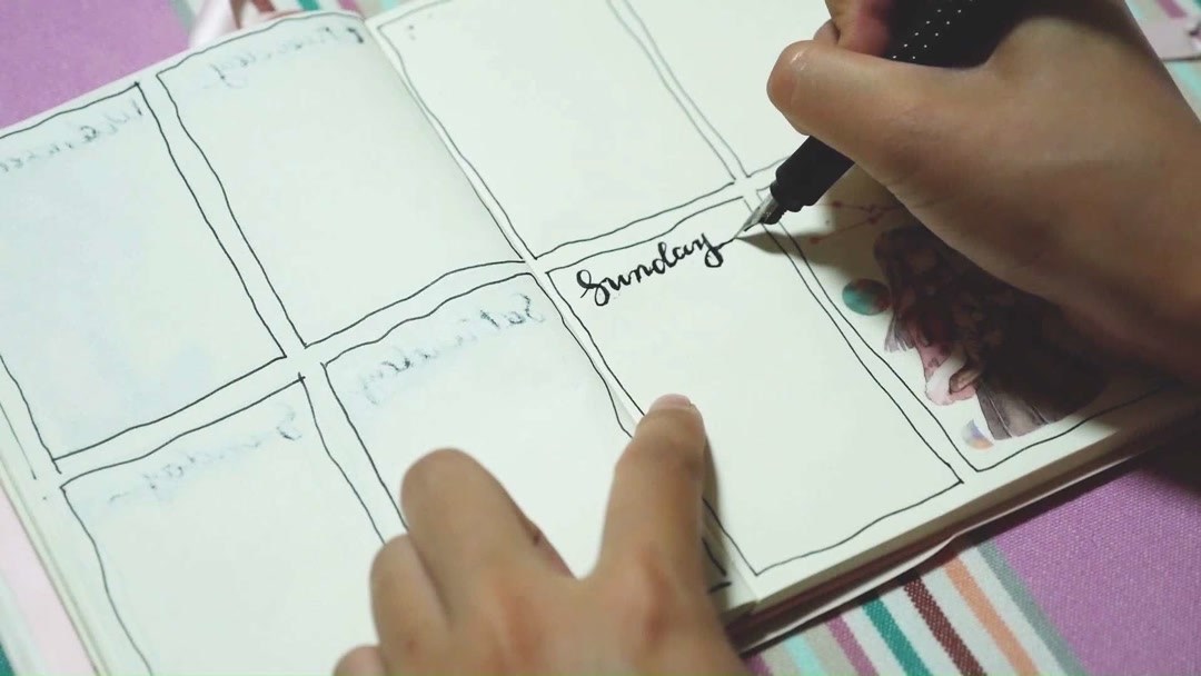 手帐新手看过来,日计划排版、brush花体英文教程,简单实用