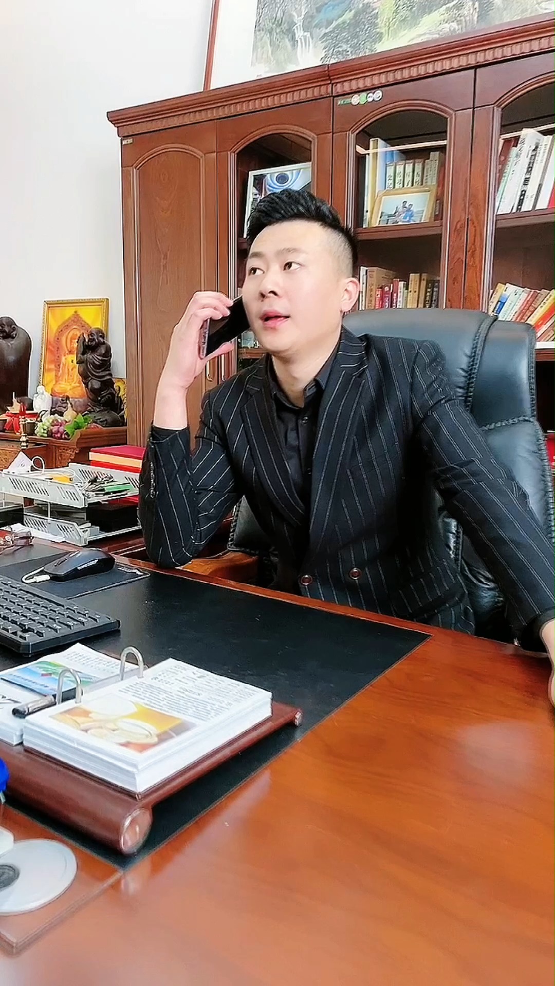 人与人的交往贵在诚信,没有了诚信,生活的味道也就变了霸气老板正能量