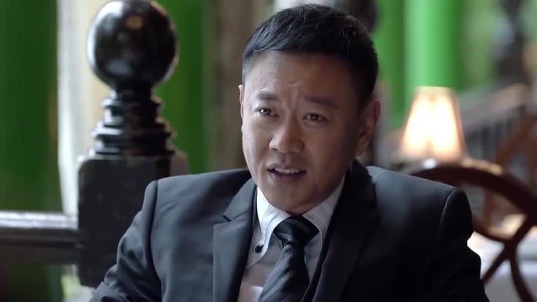 江莱到西餐厅,却告诉冯经理自己是学酒店管理的,这是为什么: