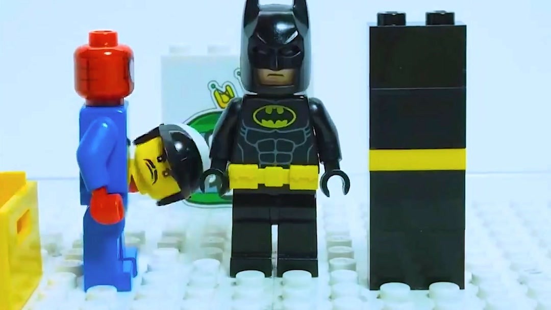 乐高世界:搭配身体也有检测器么,这是移动表情包吧!