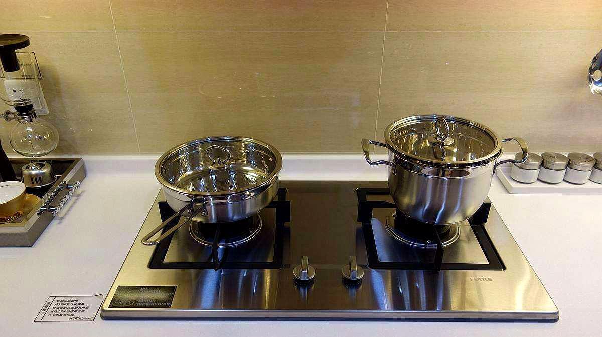 “燃气灶”玻璃的和不锈钢的区别,今天终于明白了,以后再不瞎买