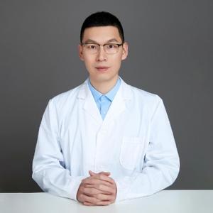 老中医戚经天 