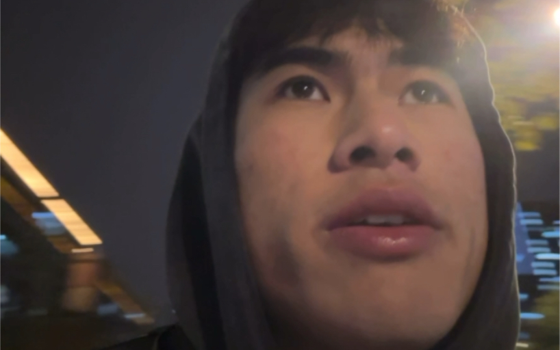 我居然见到了和我长得一模一样的人!