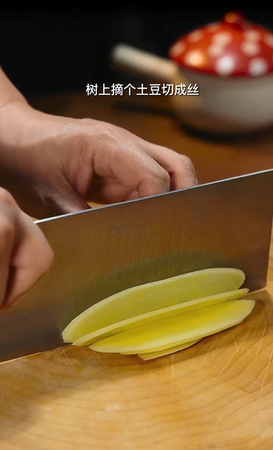 土豆丝的简单做法,清脆鲜美,好吃下饭