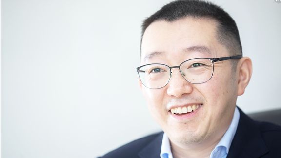 饿了么CEO亲自送外卖,遭到女客户无理要求,太尴尬了