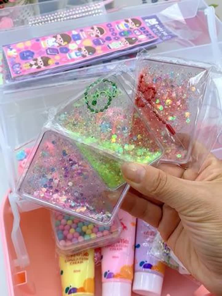 女孩子喜欢的咕卡盘来啦,可以玩大半天的手工挂件#咕卡#手工diy #diy奶油胶