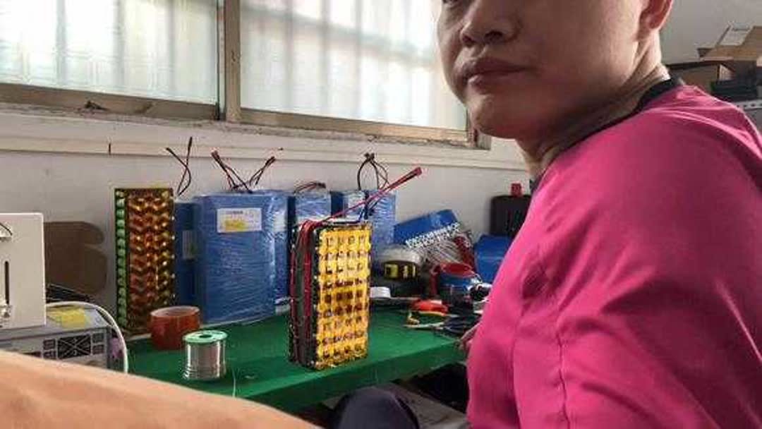 帮一个电动车车行制作36伏25安的锂电池