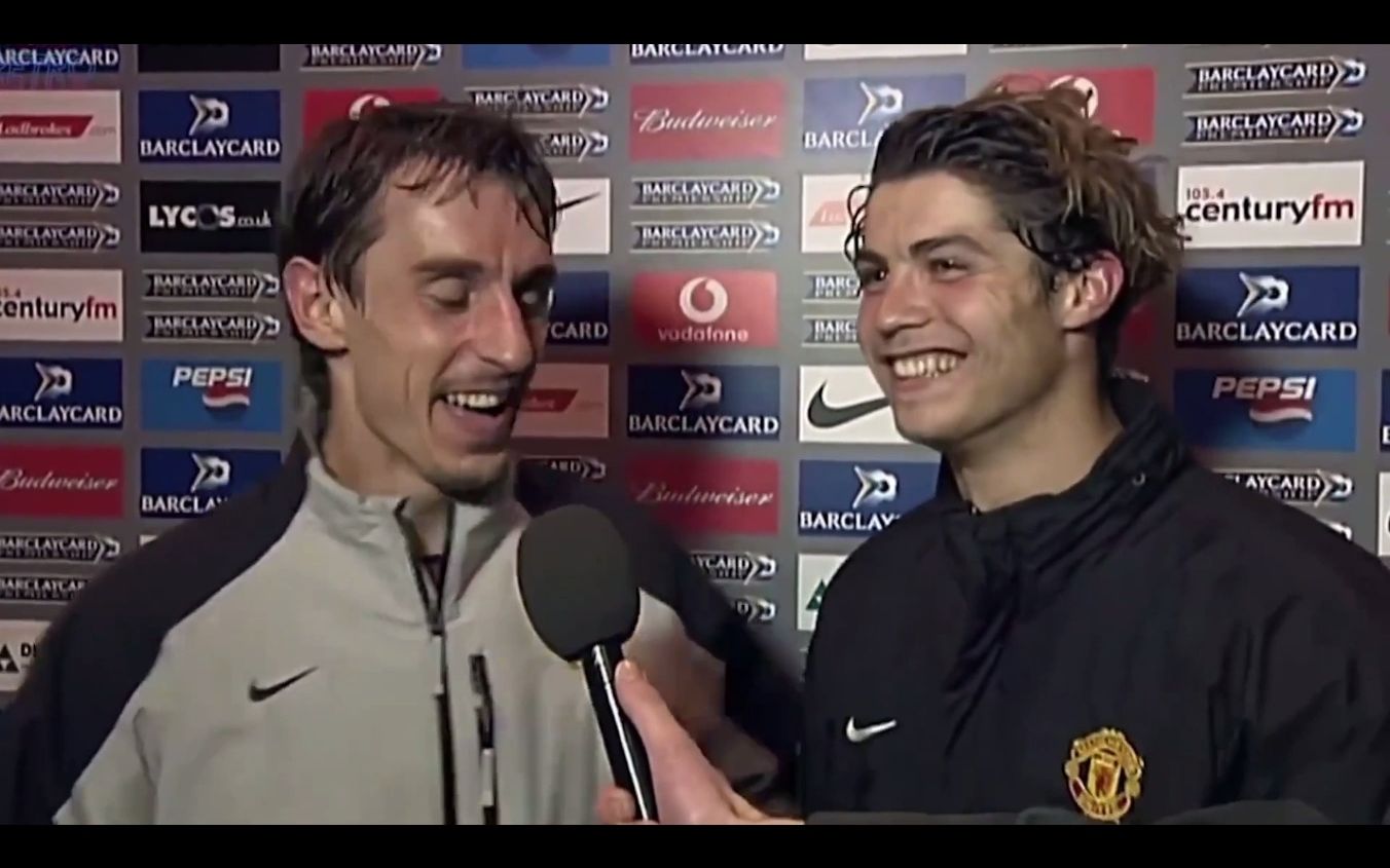 时过境迁,物是人非,C罗第一次接受英超采访时不懂英语,老大哥内维尔...