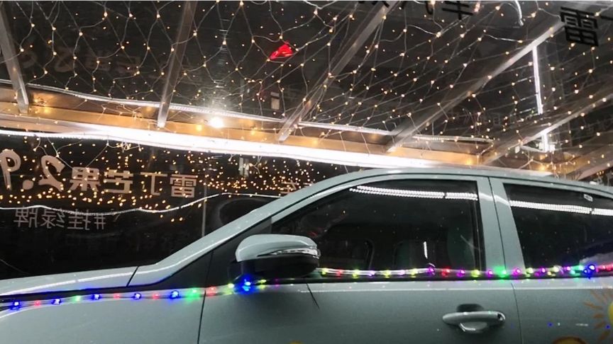 安庆绿地广场,这款豪华电动车,可以试开