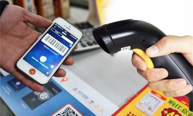 超市收银员拿的扫码枪,不用输入密码就能把钱扫走,这样安全吗?