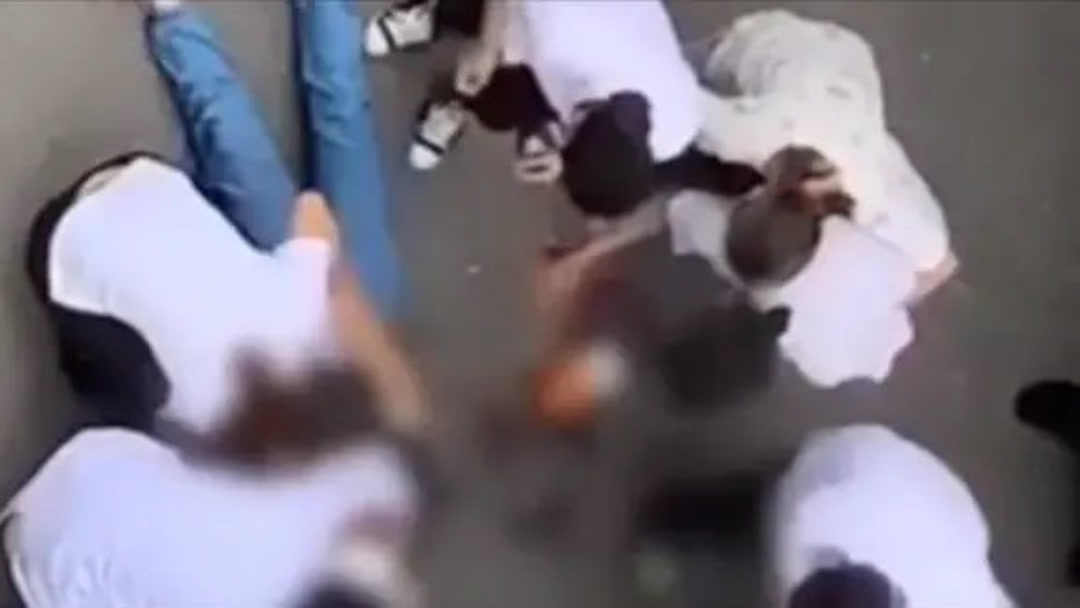 高恐抛物致人重伤死亡,肇事者需怎样担责?律师对此这么说