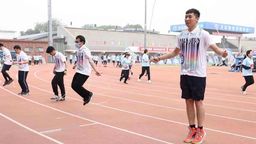 AR视角|记者带你体验北京市《国家体育锻炼标准》测试赛