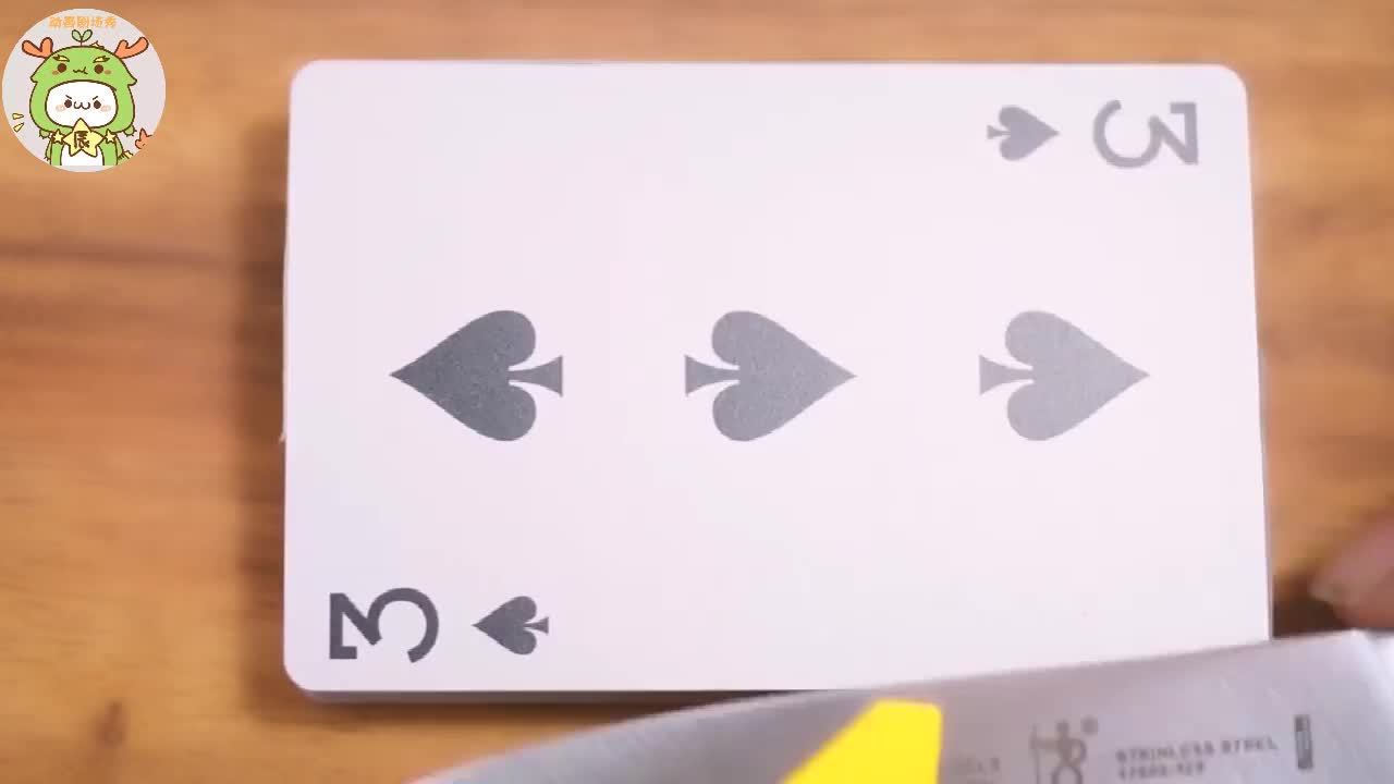 动画剧场秀:骰子一样的美味汉堡包,妈妈一大早就在厨房忙活