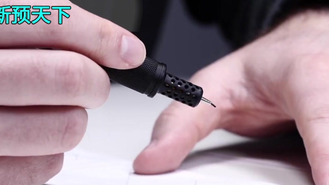 小巧方便的3D打印笔,描绘的图案从平面到立体,真是太厉害了!