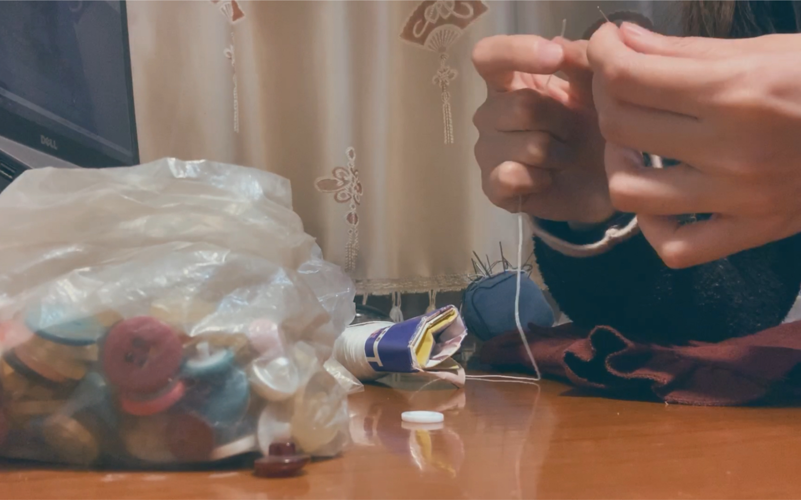 V 【手工】缝纽扣 好久不见的针线活