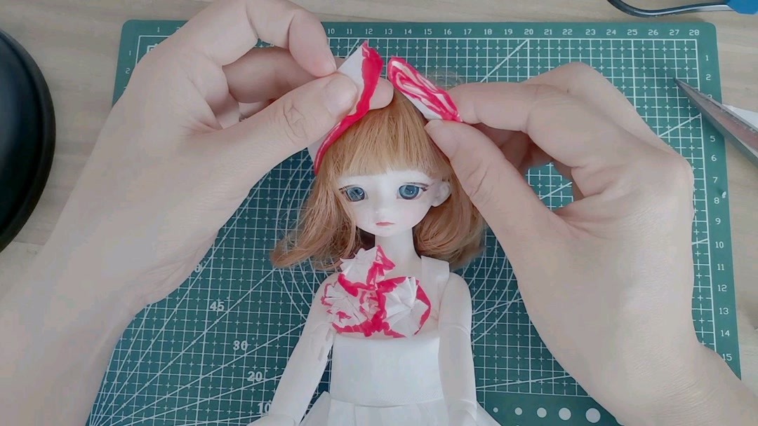 纸艺娃衣制作,用卫生纸制作bjd娃娃的衣服 发现你的美