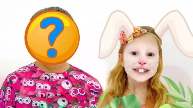 父女俩玩你学我来猜的游戏,小女孩模仿各种小动物