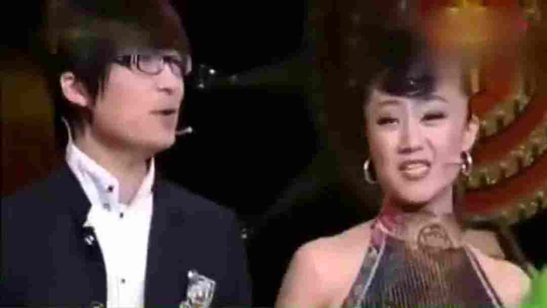 玖月传奇早期演唱二人转《双回门》