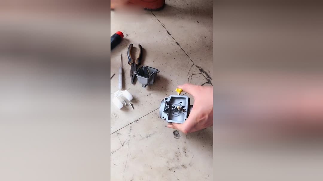 学会如何自己清洗化油器!