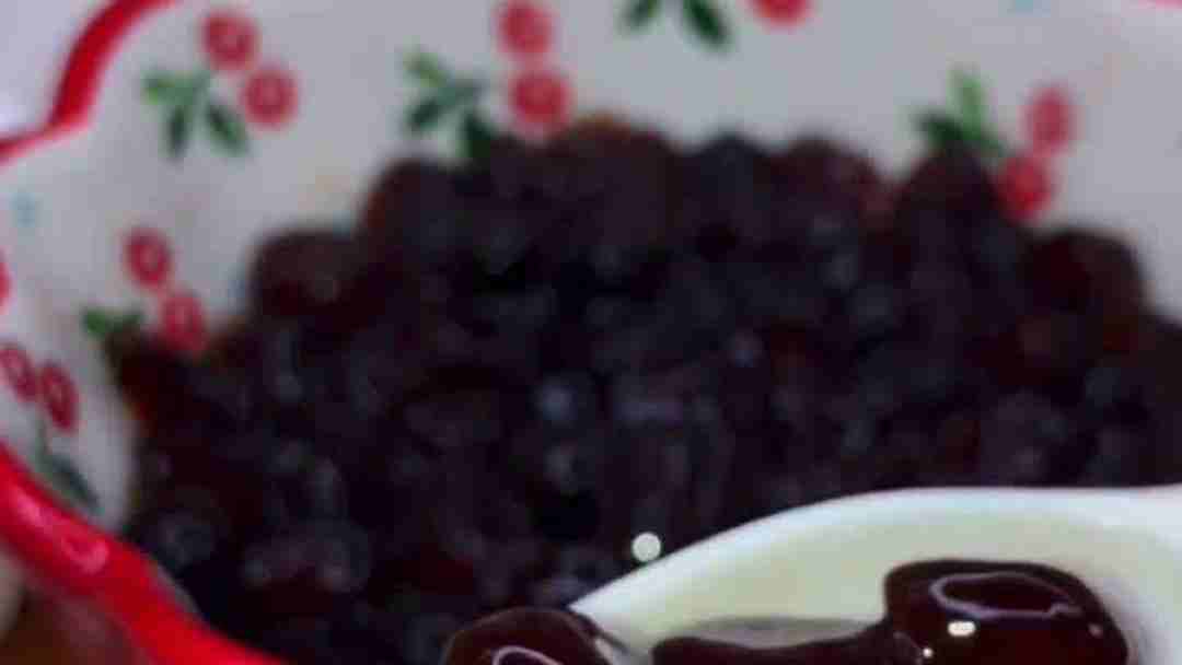 前两天做了珍珠奶茶,好多朋友问珍珠怎么做今天我们就一起来做