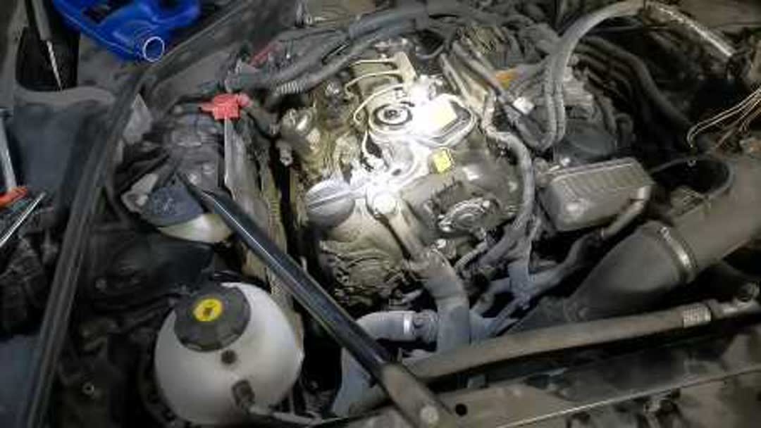 宝马五系仪表提示传动系统故障,开空调有异味,发动机怠速抖动