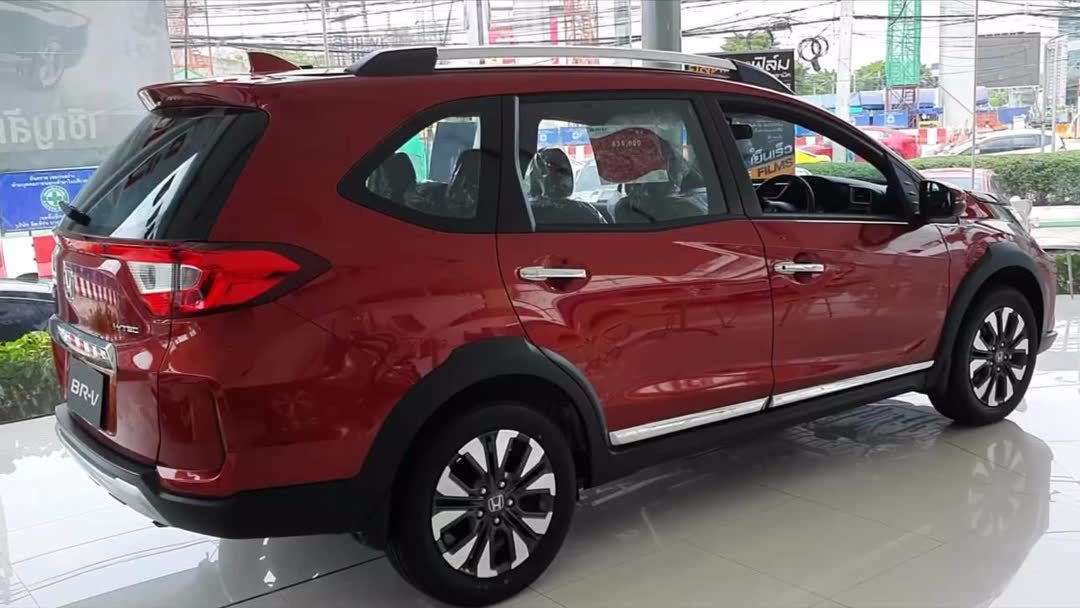 本田版五菱?排量1.5,七座大空间,主打家用!