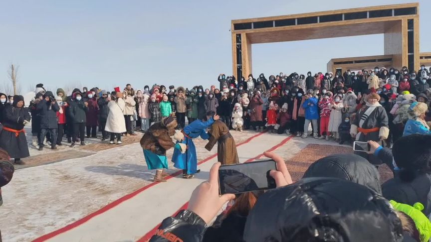 我们蒙古族过年的那达慕