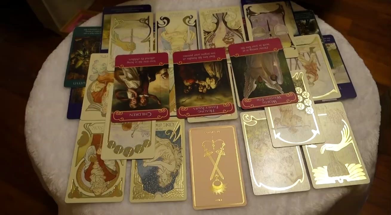 塔罗占卜他的真实想法,你该如何跟他相处比较好呢?