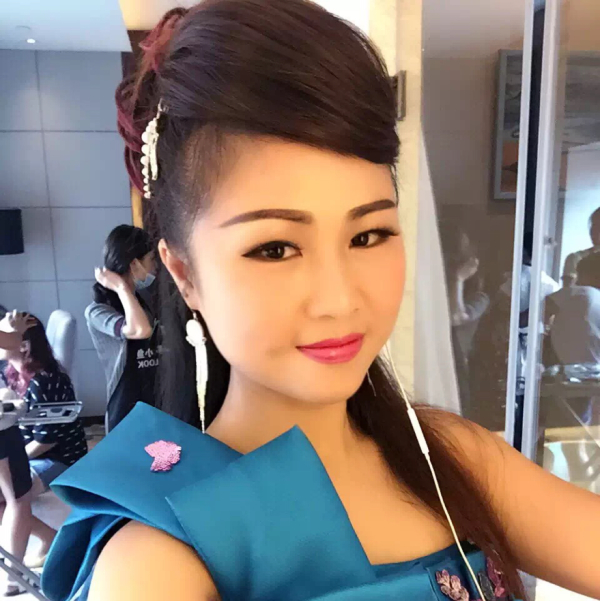 广西酒窝杨娟 