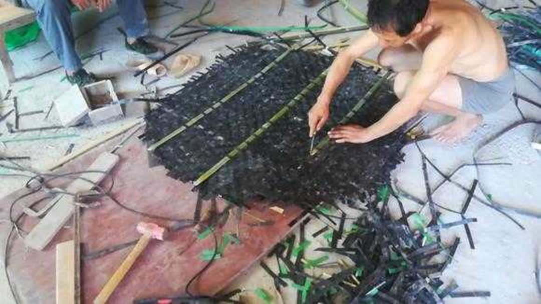 包装红砖块的塑料带编织圆盘篮子等工具