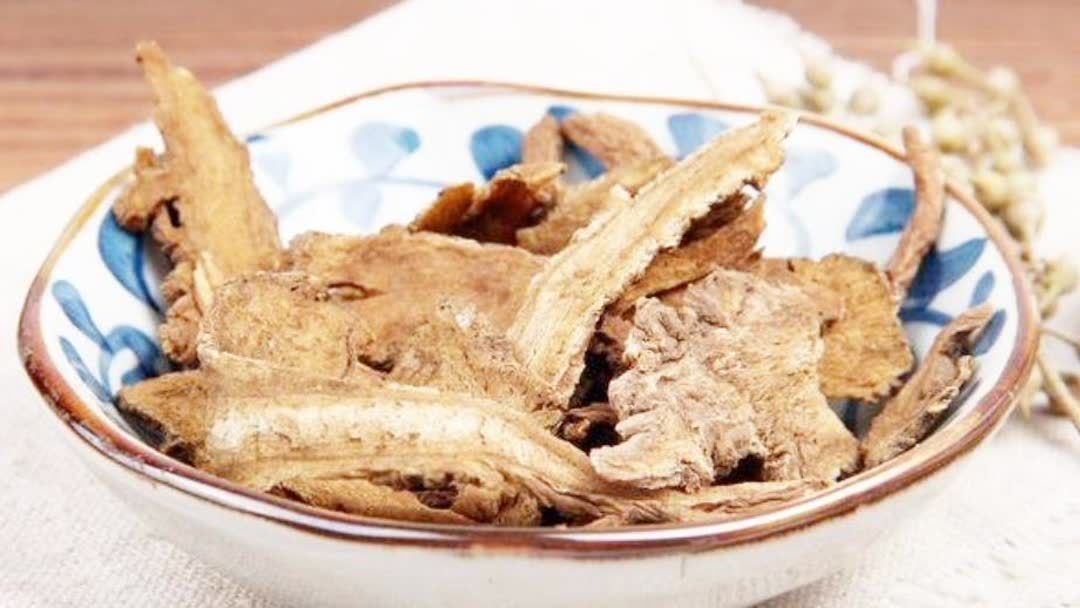 贫血别怕,3颗红枣配1味中药煮水喝,生血活血,补血养生!