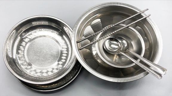 你家还在用不锈钢餐具吗?看完记得叮嘱家里人,否则后悔也来不及