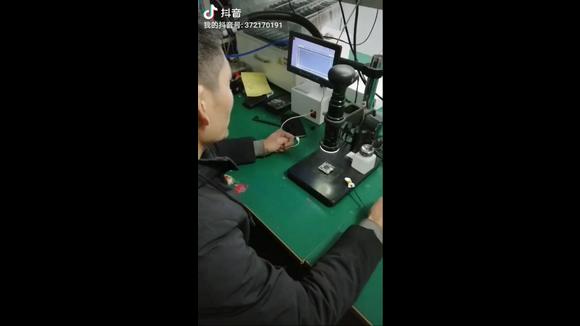 监控摄像机制作过程中传感器的清洁