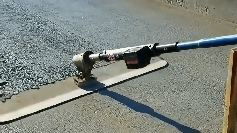 德国用于混泥土抹平锂电高速振动器,太实用,科技进步太快